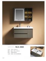 China Customizable Stainless Steel LED Mirror Bathroom Drainer for sale