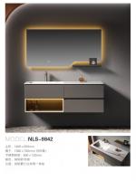 China Customizable Bathroom Sanitary Wares Freestanding Acrylic Bathtub With Air Massage And Customizable Function for sale