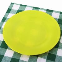 China 7-Inch Custom Logo PP Plastic Food Tray - 35g Microwave Safe Disposable Plate for Catering & Events for sale