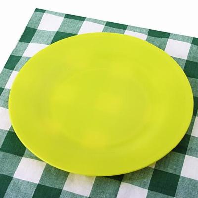 China 7-Inch Custom Logo PP Plastic Food Tray - 35g Microwave Safe Disposable Plate for Catering & Events for sale