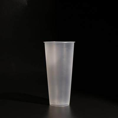 China Customized 700ml PP Disposable Plastic Drinking Cup with Lid for Cold Drinks for sale