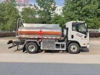 China FAW 4X2 Refuelling Tank Truck - 3000 Liters Capacity for sale
