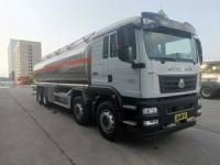 China Heavy-Duty Sinotruk Shandeka 28-32m3 Diesel Fuel Tanker Truck for sale