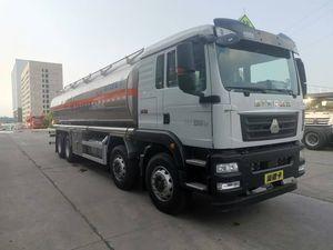 China Heavy-Duty Sinotruk Shandeka 28-32m3 Diesel Fuel Tanker Truck for sale