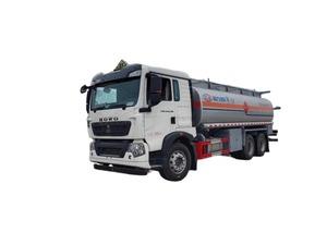 China HOWO 6X2 Heavy Duty Fuel Tank Truck for Efficient Transport for sale