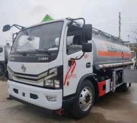 China Dongfeng 8000L LHD Fuel Transporter for Diesel Oil for sale