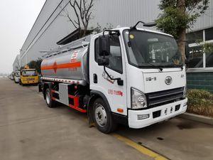 China FAW 4X2 Refuelling Tank Truck with 8000 Liters Capacity for sale