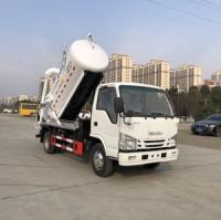 China Japan Isuzu 4cbm Vacuum Sewage Suction Truck Dung Suction Truck for Sale Suction-Type Sewer Scavenger for sale