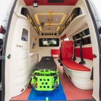 China Hospital Medical Equipment Emergency Ambulance for Patients Delivery Transport and Treatment for sale