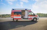 China Ford Ambulance Medical Vehicle Ambulance Car Medical Truck Electric Ambulances for Transporting The Wounded for sale