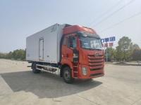 China Efficient Insulated Refrigerated Truck for Fresh Food Transport for sale