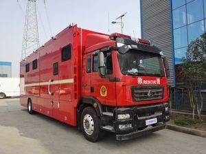 China Heavy-Duty Sinotruk 6X6 Offroad Troop Carrier with 42 Seats for sale