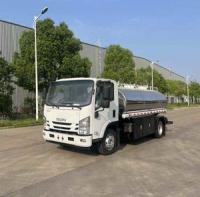China Isuzu 4X2 Sprinkler Truck with 5000L-20000L Tank Capacity for sale