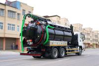 China ISUZU 6X4 Septic Tank Suction Truck 22000 Liters 371HP Vacuum Sewage Truck for Efficient Waste Management for sale