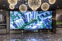 China HD Indoor SMD2020 LED Grille Screen  P3.9 P7.8 Movable LED Video Wall LED Display for Rental Stage for sale