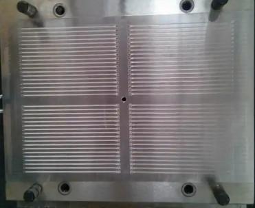 China P20 / 738H Custom Molded Plastic Parts Nylon Tie Mold Injection for sale
