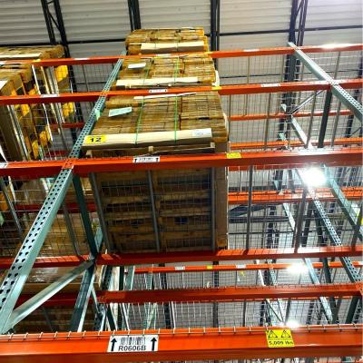 China US Teardrop Pallet Rack 4000kg Capacity Boltless Warehouse Shelving 36-48