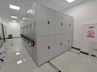 China Steel Electric Mobile Racking System 500kg-2000kg per Level with 32T Capacity and 10m/min Speed for sale