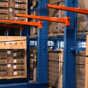 China Heavy Duty Cantilever Rack - Q235 Steel Industrial Storage System with Customizable Sizes and Corrosion Protection for sale