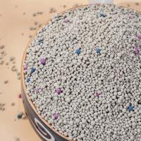 China OEM Bentonite Cat Litter 0.8mm-3.8mm Dust Free Ball Shape Strong Clumping Odor Control for sale