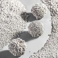China 0.8mm-3.8mm Bentonite Cat Litter Ball Shape Dust Free Strong Clumping for Superior Odor Control for sale
