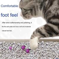 China 0.8mm-3.8mm Bentonite Cat Litter Ball Shape Dust Free Strong Clumping for Superior Odor Control for sale