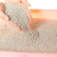 China Ball Shape Cat Clumping Litter Strong Agglomeration Deodorization Bentonite Cat Litter for sale