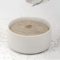 China Easy Clean Bentonite Clay Clumping Litter Dustless Non Sticky Bentonite Cat Litter 25kg for sale
