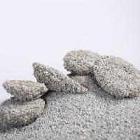 China Starhong Ore Cat Litter - Dust Free Clumping Formula with Grey Color and Multiple Packaging Options for sale