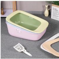 China Semi-Enclosed Cat Litter Box 61x44x25cm with Splash Shield and Corrugated Pedal - Pink/Green PET Plastic for sale