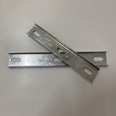 China Corrosion Resistance Galvanized Power Cable Tray Fittings Cross Arm Support for sale