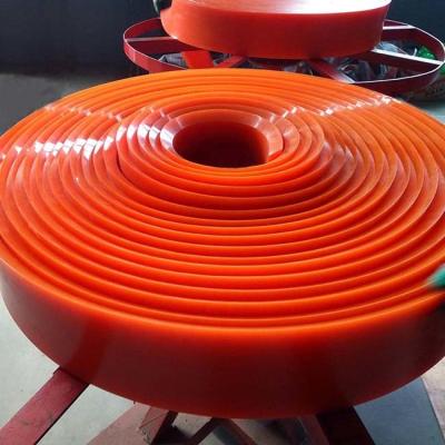 China Polyurethane Conveyor Skirt Board Dual Seal 6-40mm Thickness 60-90 Shore A Hardness for Material Containment for sale