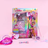 China Creative  Kids Hair Beauty Set Simple Fun Pretend Play Kids Cosmetic Toy for sale