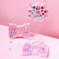 China Travel-friendly Children's Makeup Kit Suitable For All Skin Types Features for sale