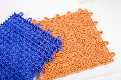 China Smellless Safety Interlocking Playground Mats For Kindergarten Playground Equipments for sale