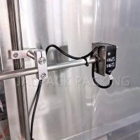 China Automatic Tray Sealing Machine 26 Trays/min Film Heat Sealing for PP PE PVC PET for sale