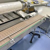 China Automatic Plastic Tray Filling and Sealing Machine 2400 Trays per Hour for Seafood for sale