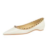 China 533-5 Korean Spring And Autumn New Shallow Mouth Pointed Toe Height-Enhancing Women'S Shoes Rivet Decoration Color Matching Patent Leather Pedicure Shoes for sale