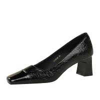 China 5299 Korean Version Banquet Women'S Shoes Mary Jane Crack Stitching Commuter High Heels Medium Thick Heel Square Toe Simple Single Shoes for sale