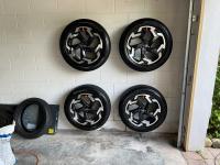 China 27*5*9 cm Heavy Duty Garage Wall Mountable Tire Storage Rack Hooks 4 Piece Set Durable for sale