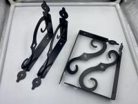 China Outdoor and Indoor Metal Wall Mount Hanging Plant Bracket for Decorative Arrangements for sale