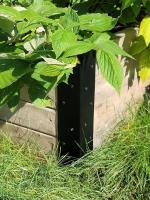 China Raised Garden Bed Corner Brackets 17.25 inch Set of 4 Matte Black Finish Rustproof Steel for sale