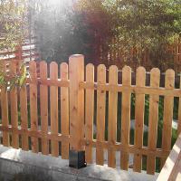 China Black or White Steel Fence Post Base Bracket with Customized Design and Endoth Screws for sale