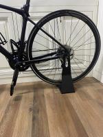 China Metal Iron Bike Hub Mount Parking Rack Stand for Indoor Garage Storage Process Welding for sale