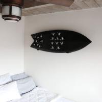 China Functional Design Surf Board Racks for Wall Display Mount Storage for sale