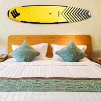 China Home and Garage Snowboard Ski Surfboard Storage Rack Space-Saving and Convenient for sale