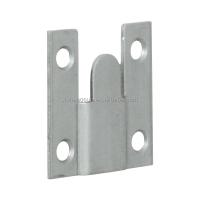 China Punching Process Galvanized Interlocking Furniture Flush Mount Clip Bracket Zinc Plated for sale