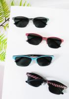 China 54mm Women's Titan Eye Glasses Anti Dryness Customized Packaging for sale