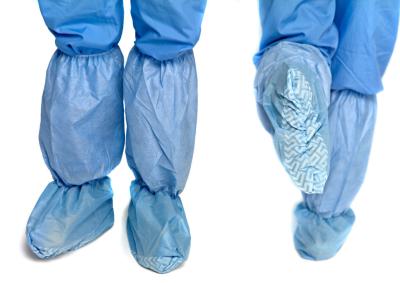China Nonwoven Surgical Medical Disposable Boot Covers Waterproof For Cleaning Room for sale