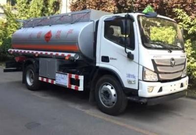China Aluminium Diesel Fuel Gasoline Tankers Trucks 4x2 With 3300mm Wheelbase for sale